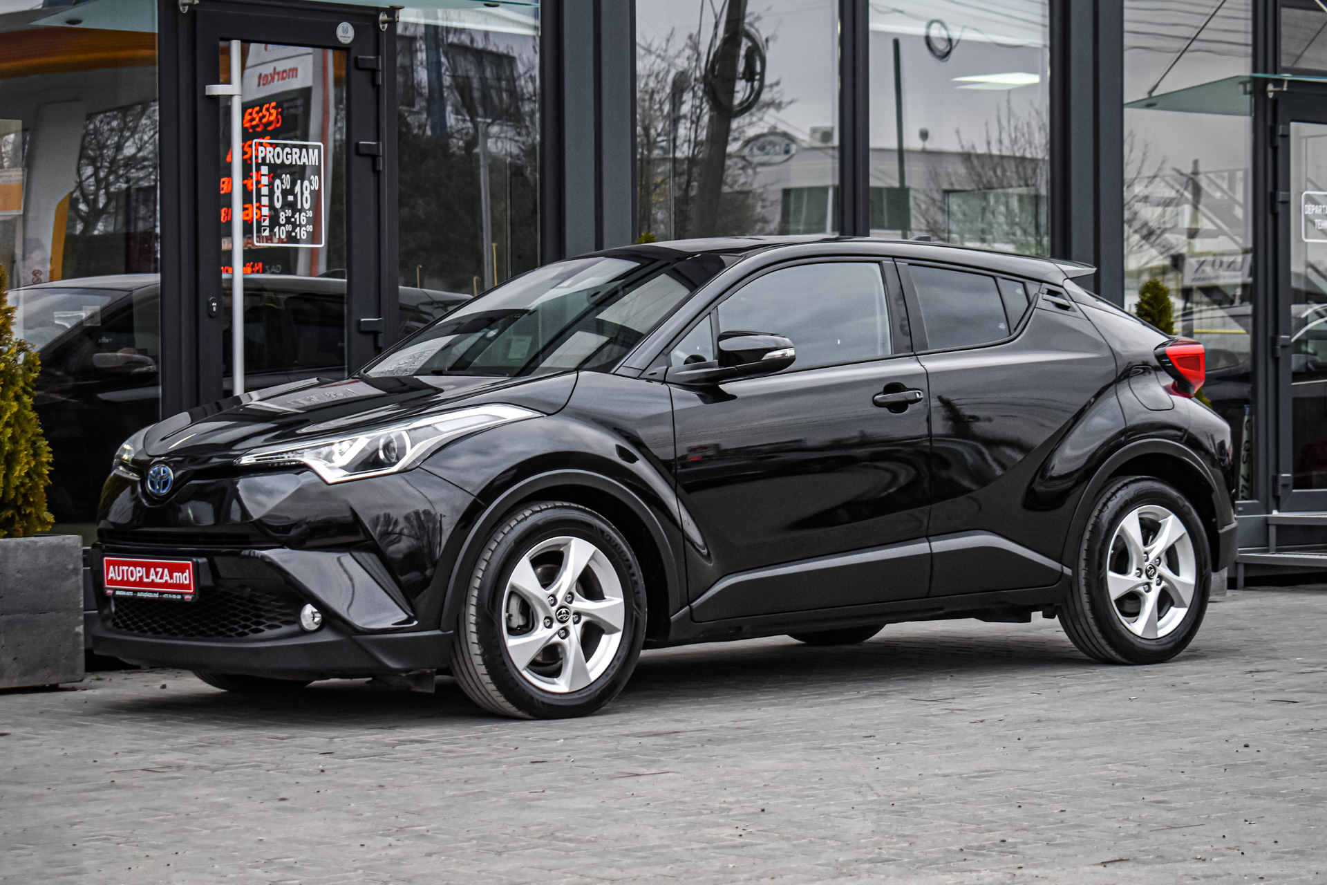 Toyota de vânzare Chișinău, Moldova cu parcurs - Autoplaza: cumpără ...