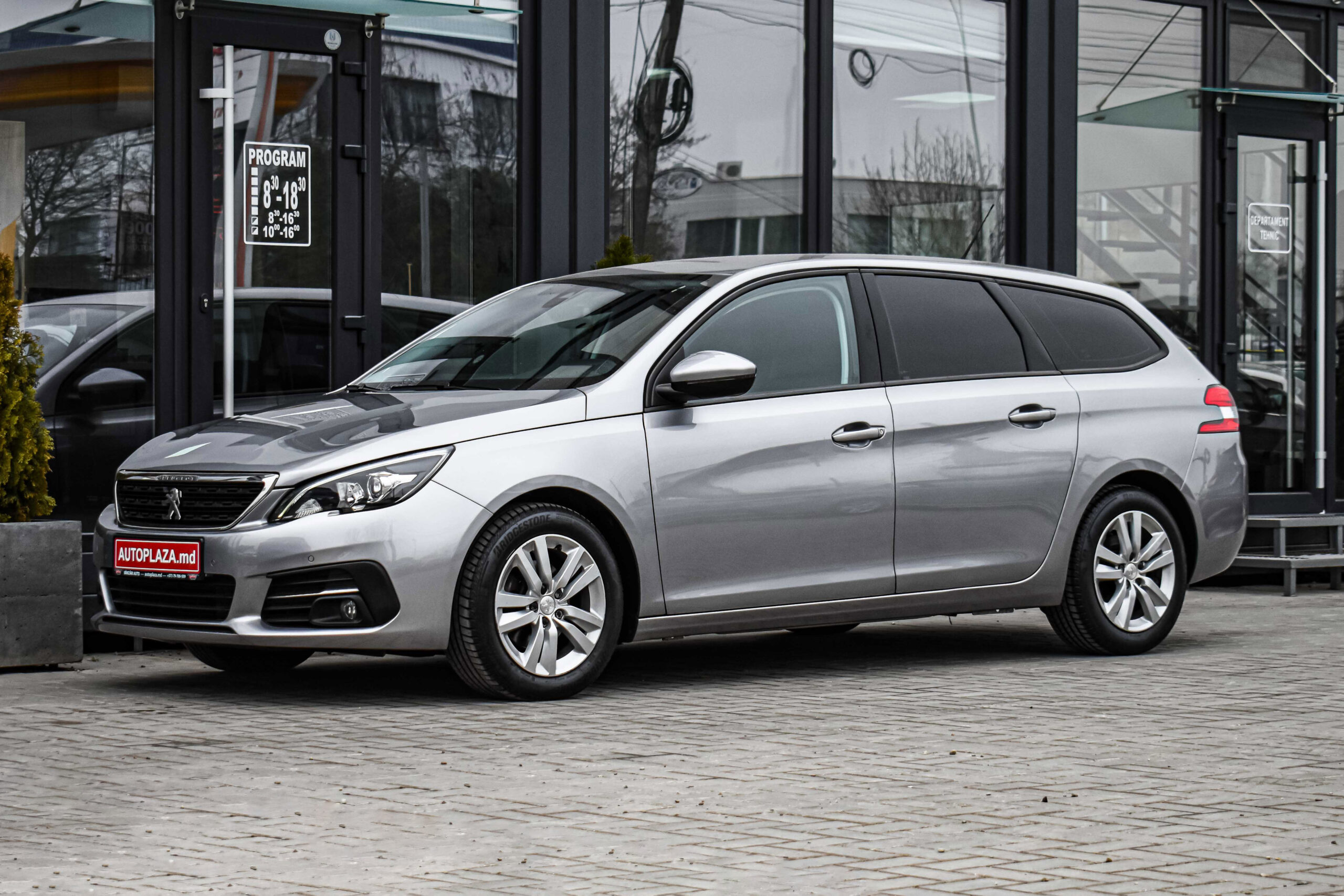 Peugeot de vânzare Chișinău, Moldova cu parcurs - Autoplaza: cumpără ...